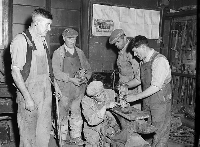 The smithy at Blodwel Quarry, Llanyblodwel, 1 August 1954 | Peoples ...
