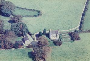 Llwynonn Farm, Meidrim / Bancyfelin. 1967 aerial photograph with milk ...