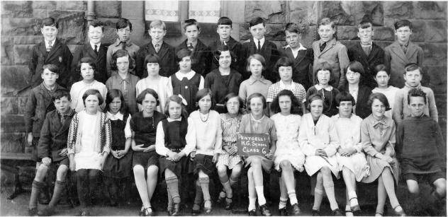 Penygelli Junior School, Coedpoeth 1930-31 | Peoples Collection Wales