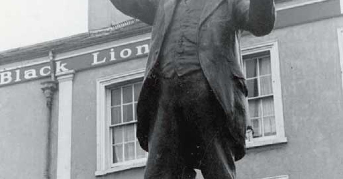 Statue of Griffith Rhys Jones (Caradog, 1834-97), Victoria Square ...