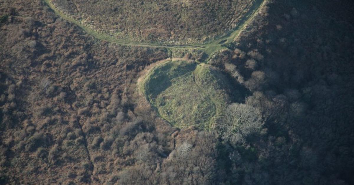 CASTLE TOWER, PENMAEN;PENMAEN BURROWS RINGWORK | People's Collection Wales