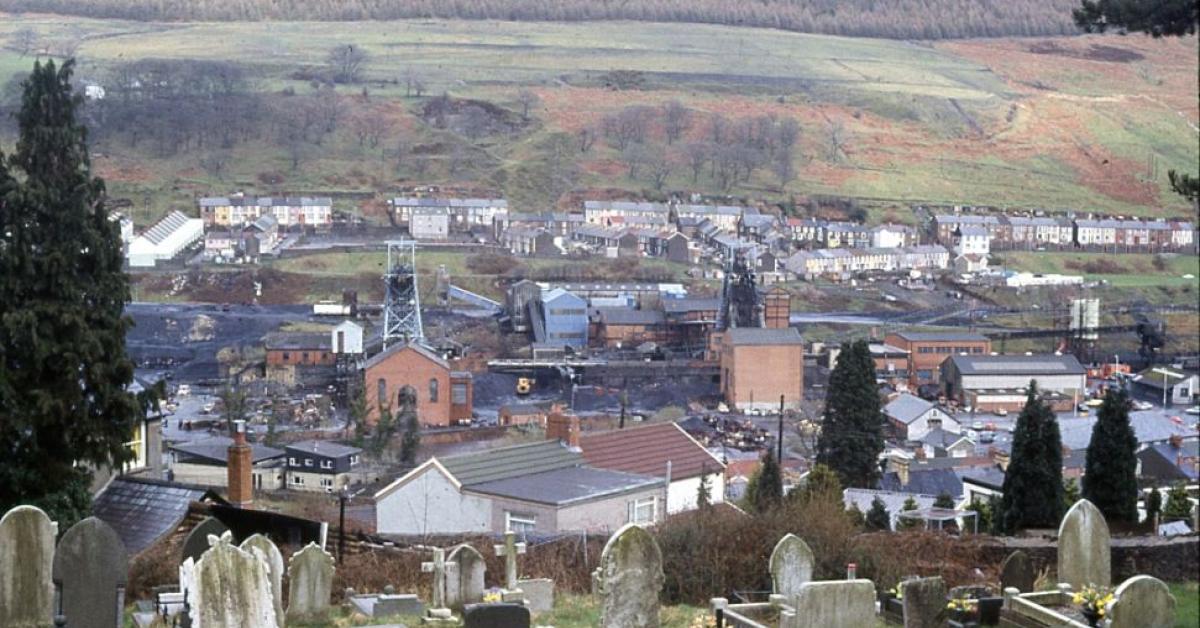 Merthyr Vale colliery with Aberfan cemetery in the foreground, 1985 ...