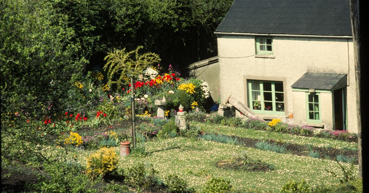 Pen y bryn cottage Aberthin 1981 | People's Collection Wales