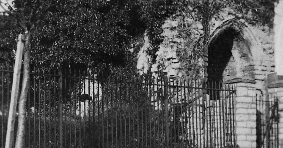 Barry Castle | People's Collection Wales