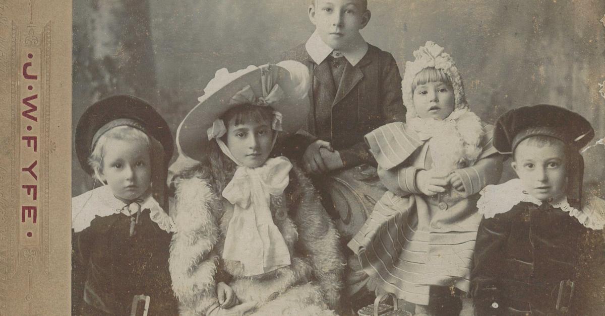 Minnie James Collection Photograph 1.2 | People's Collection Wales