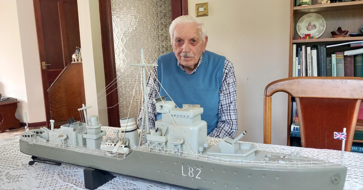Royal Navy Veteran Ceredig Evans with a model of HMS Meynell | People's ...